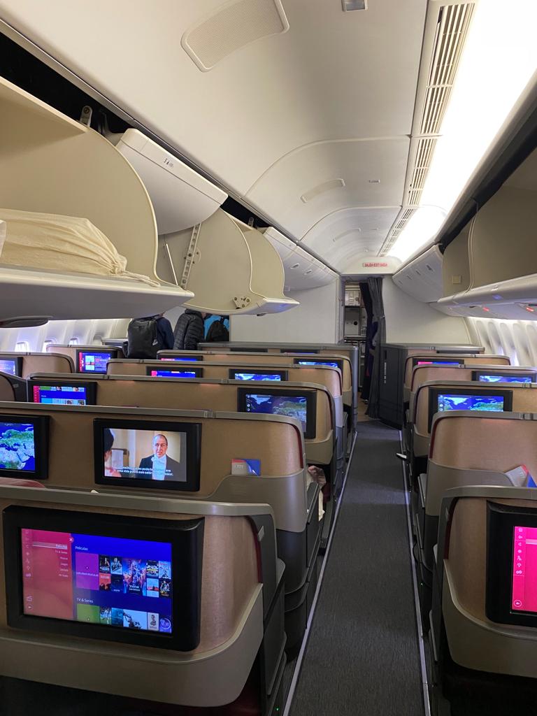 Upgrade de graça no voo Latam São Paulo-Madri I EPM