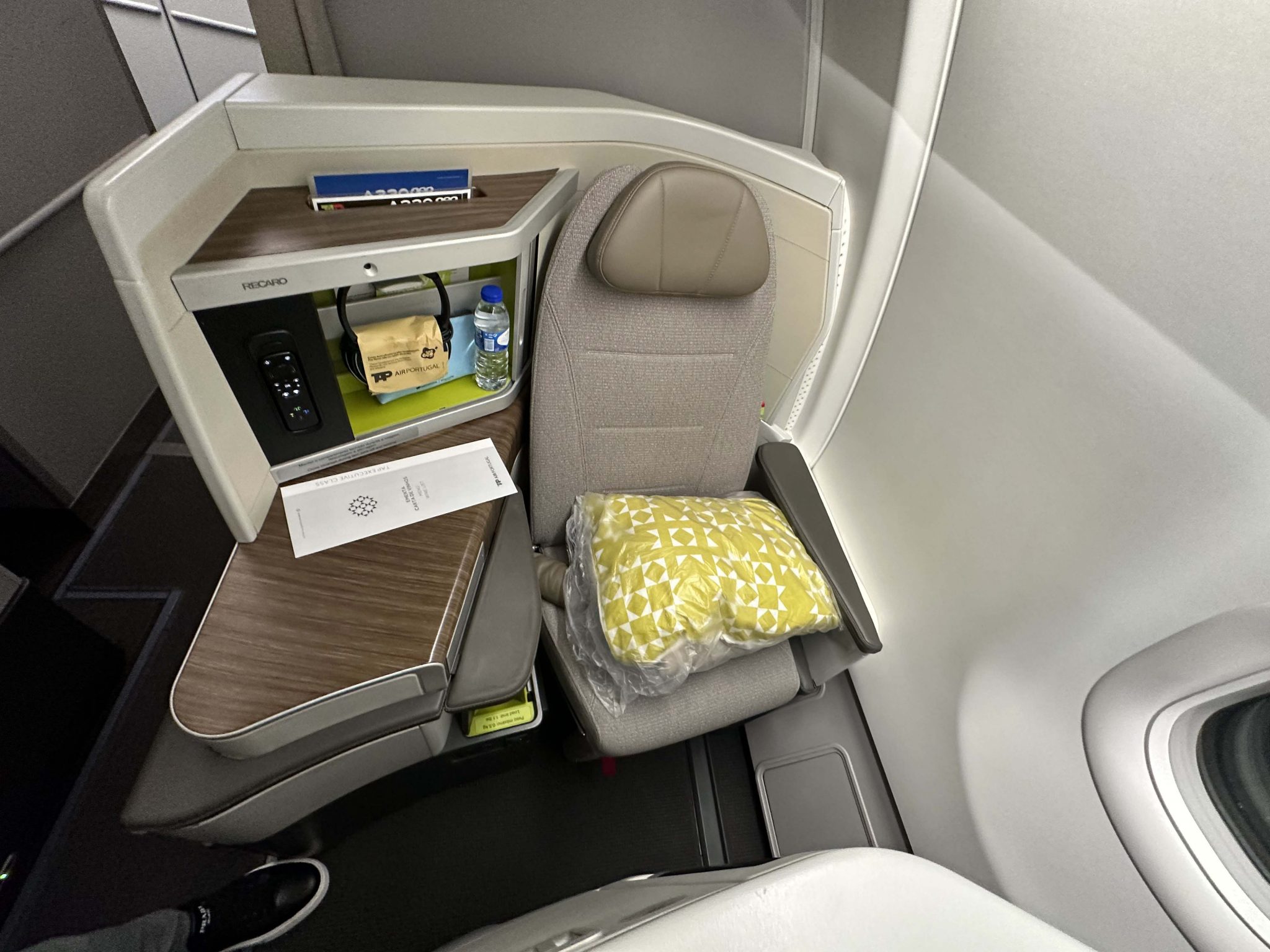 Como é voar na classe executiva da TAP | EPM